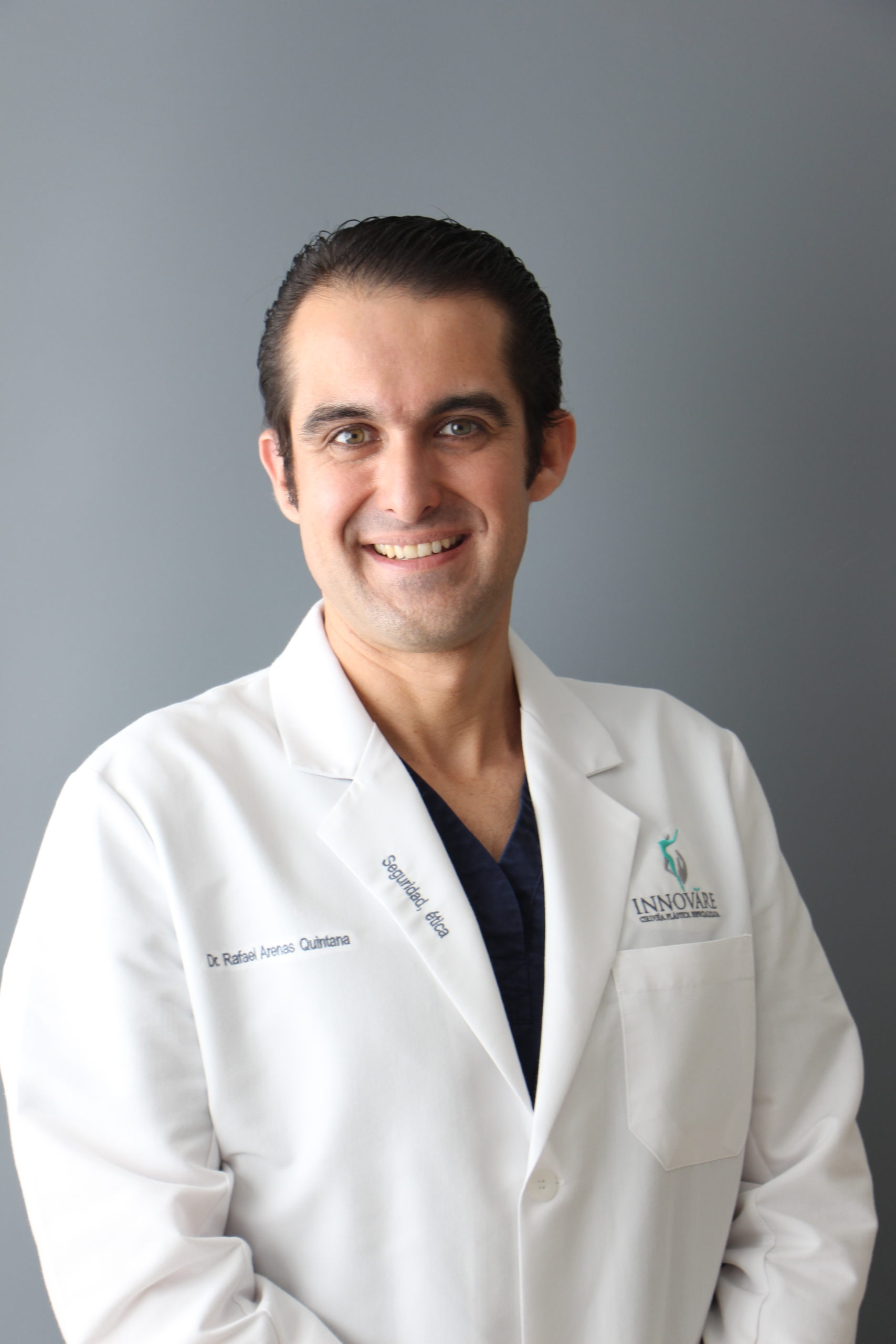 Contacto - Dr. Rafael Arenas Plastic Surgery